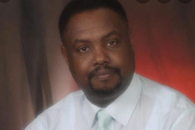 AYITI/ Sante: Lopital Senterèz nan vil Ench depatman Sant twouve li nan ...